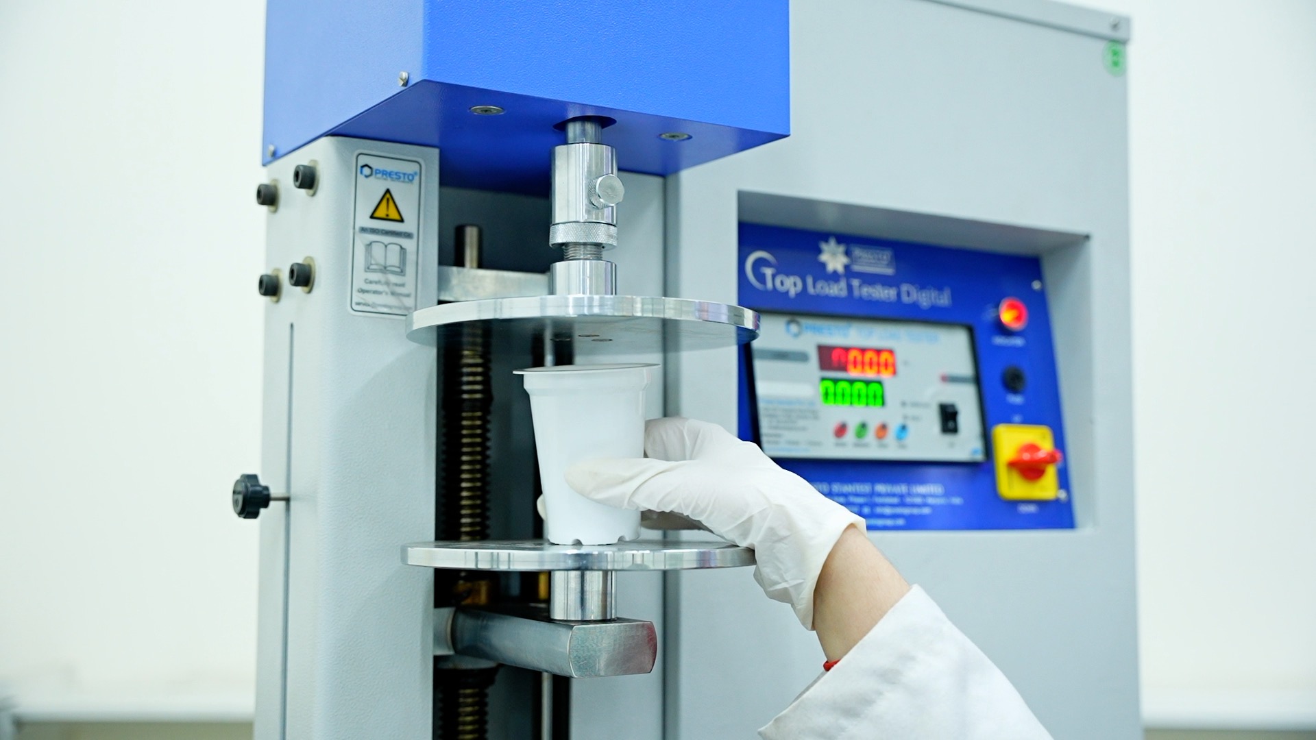 Top Load Testers: Promoting zero-defect Bottles, Jars, and PET Containers