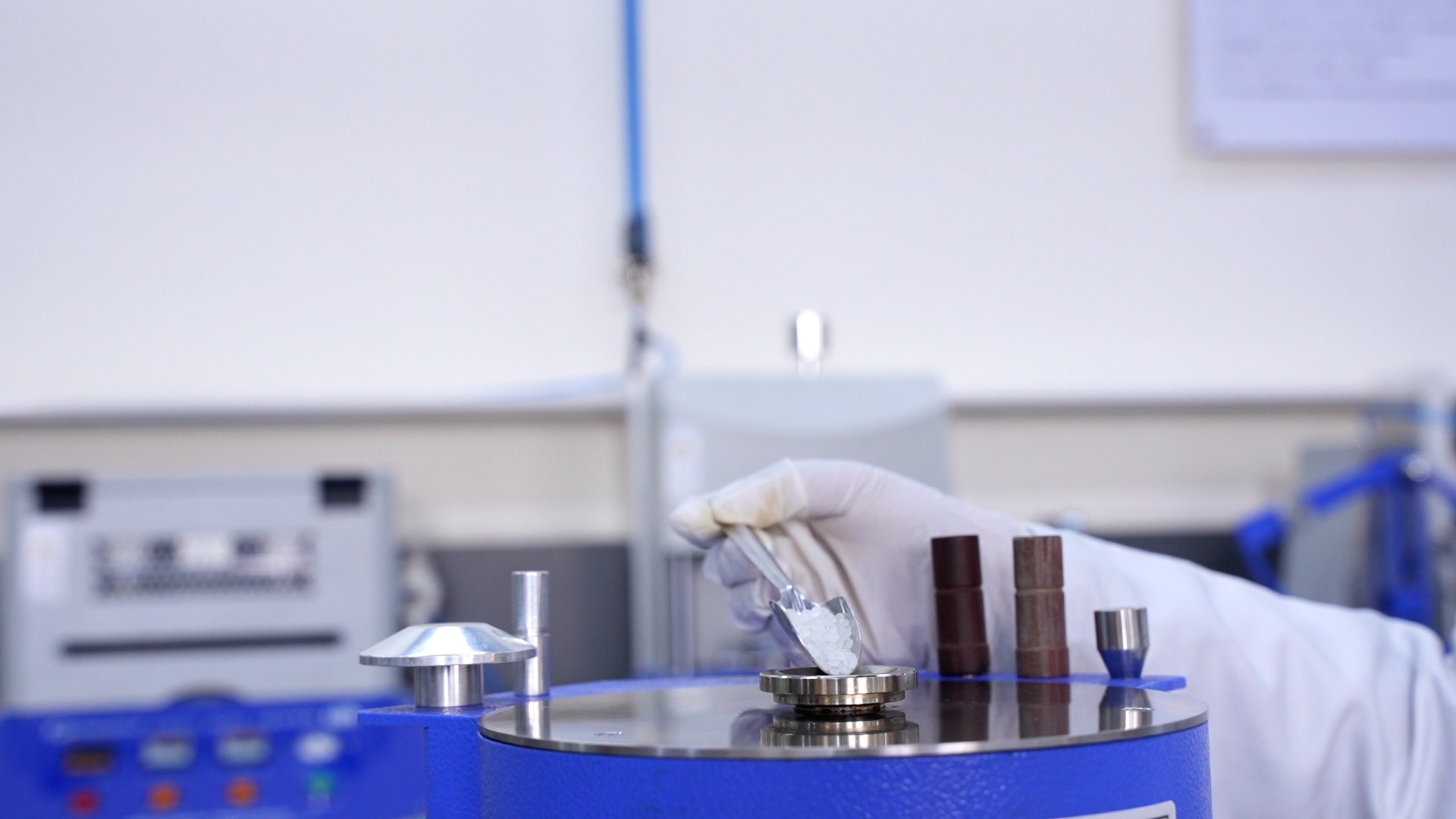 Unlocking Efficiency and Precision: The Melt Flow Index Tester Revolution